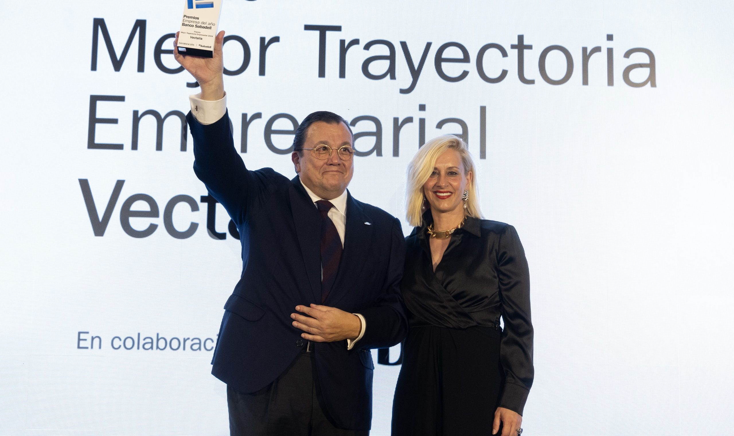 Vectalia galardonada en los Premios Empresa del Año - Portal Vectalia